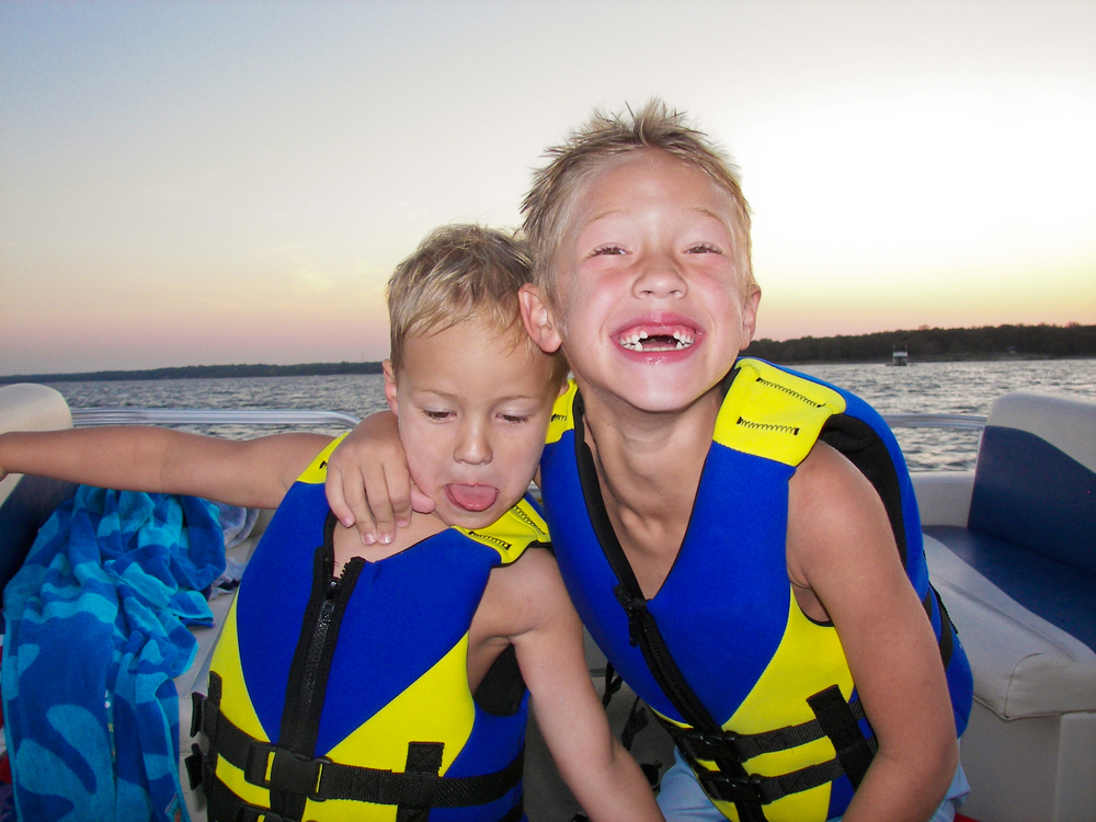 Best Life Jackets for the Whole Family - Oola