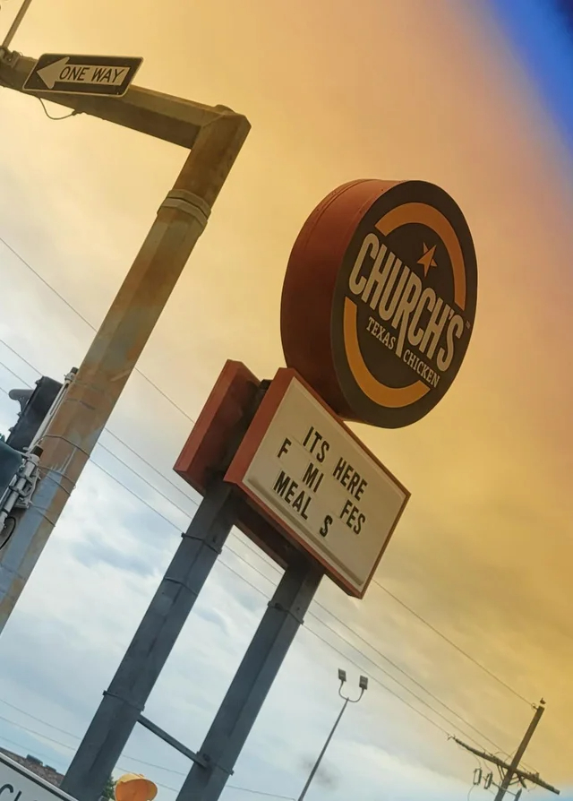 They Probably Should Have Ran These Sign Ideas By Someone First - Oola