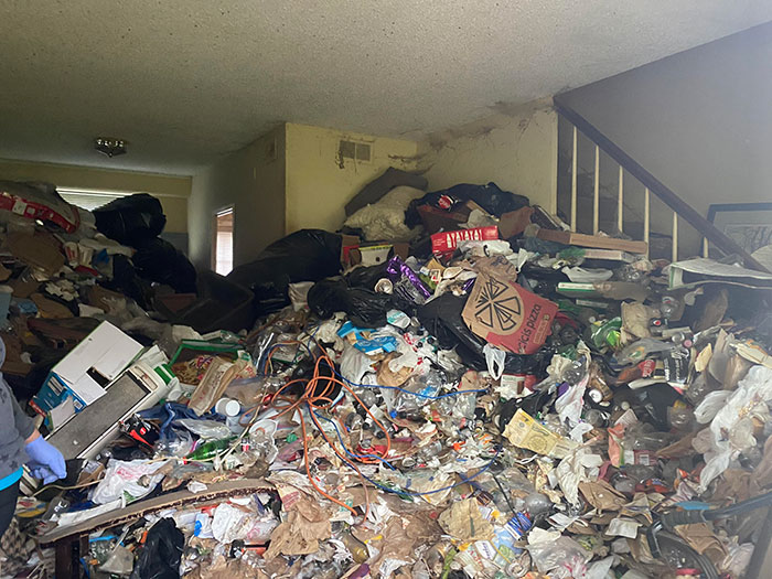 These Pictures Show The Worst Neighbors Ever - Oola